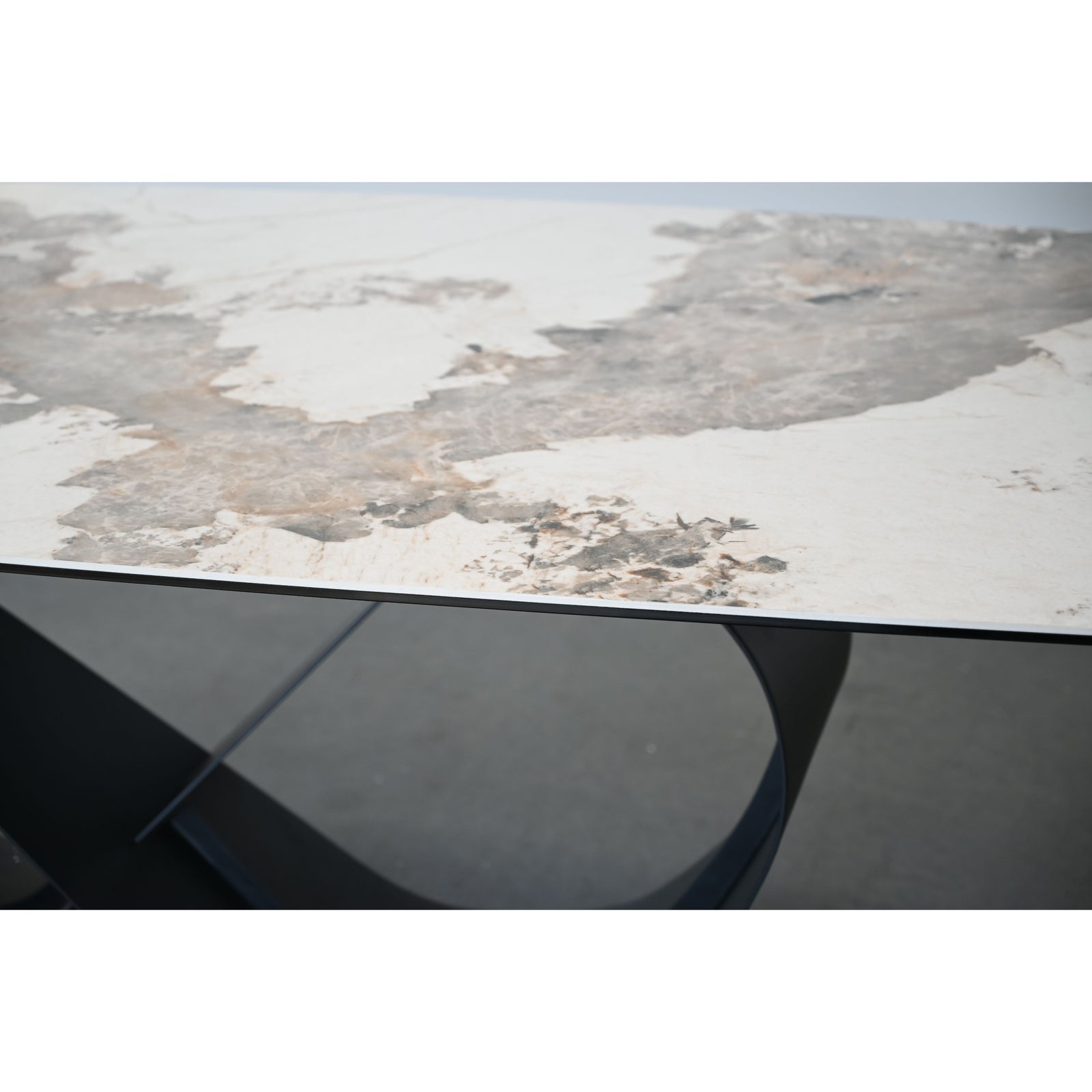 Wave Dining Table