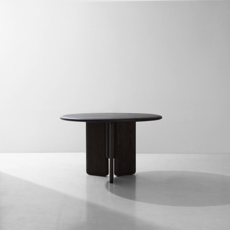 Faifo Dining Table